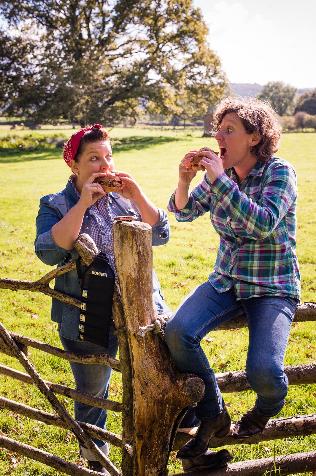 Contact us | Sam & Shauna